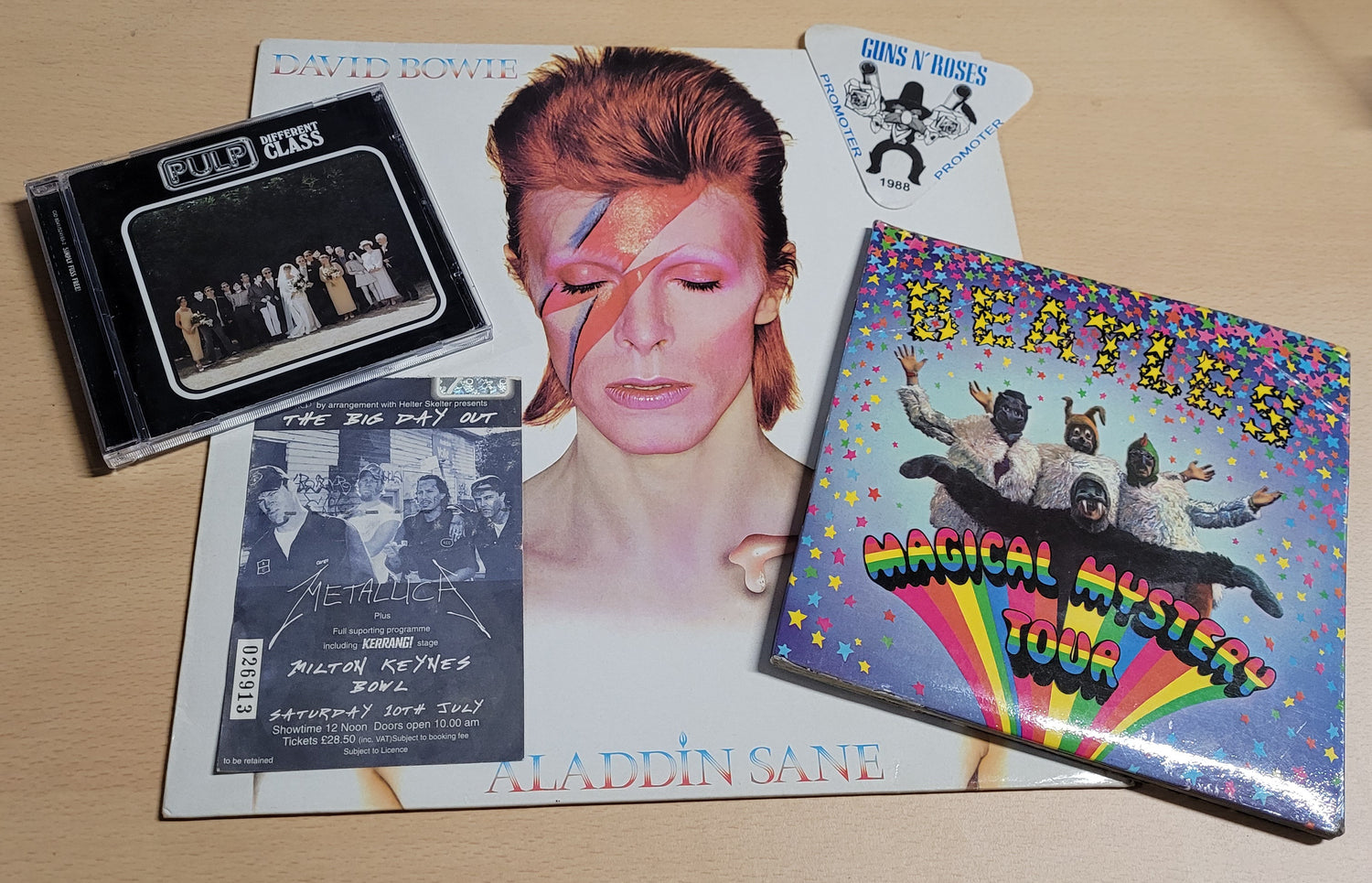 Visual Vinyl Collectors Record Shop Of Rare LPs, Singles & Memorabilia